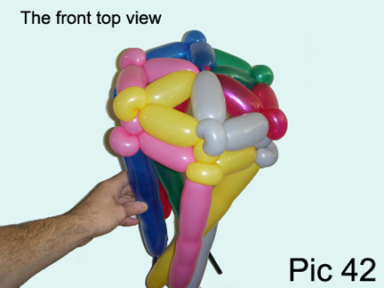 CLASSICAL: Balloon cake