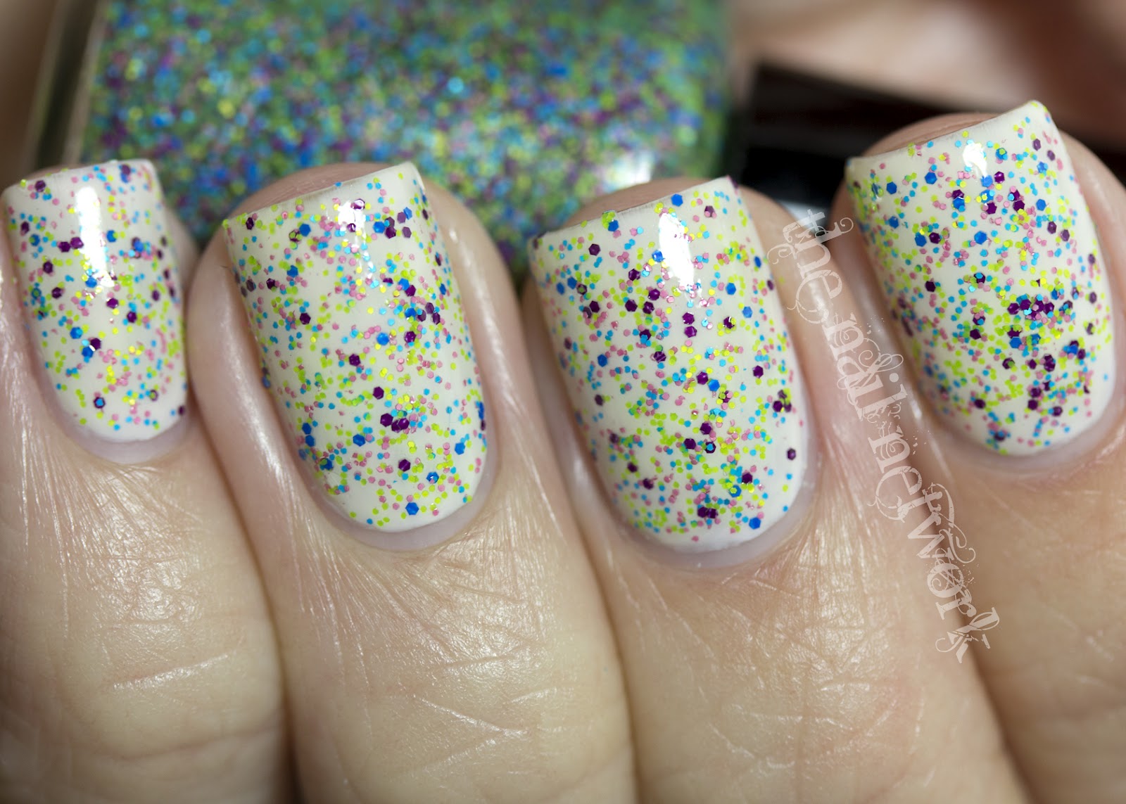 The Nail Network: Pretty and Polished Sand Art