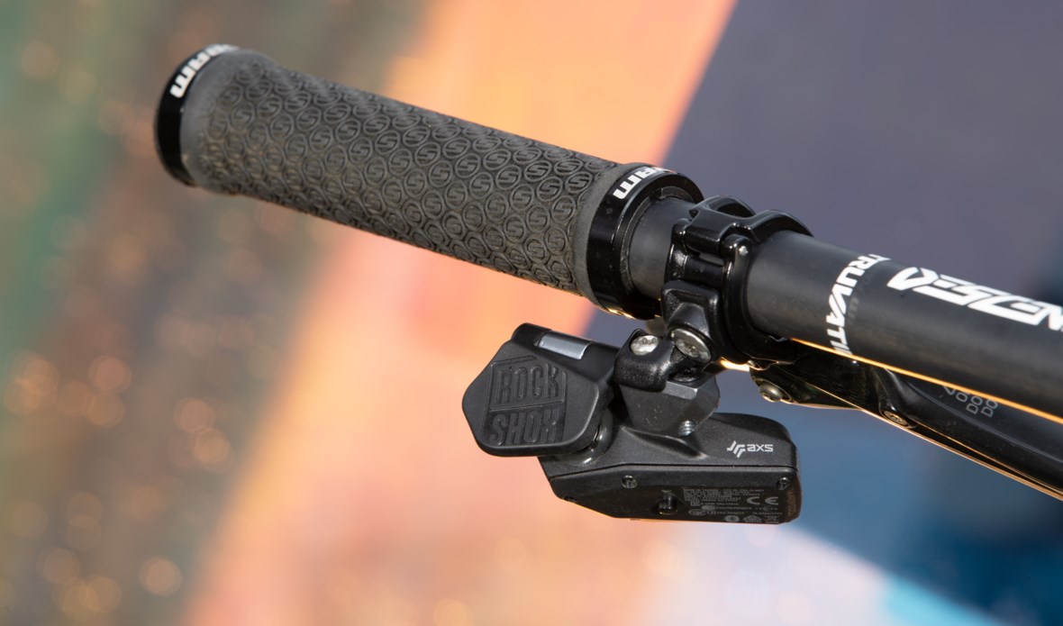 RockShox Reverb AXS, la tija telescópica electrónica e inalámbrica ~ Ultimate Bikes Magazine