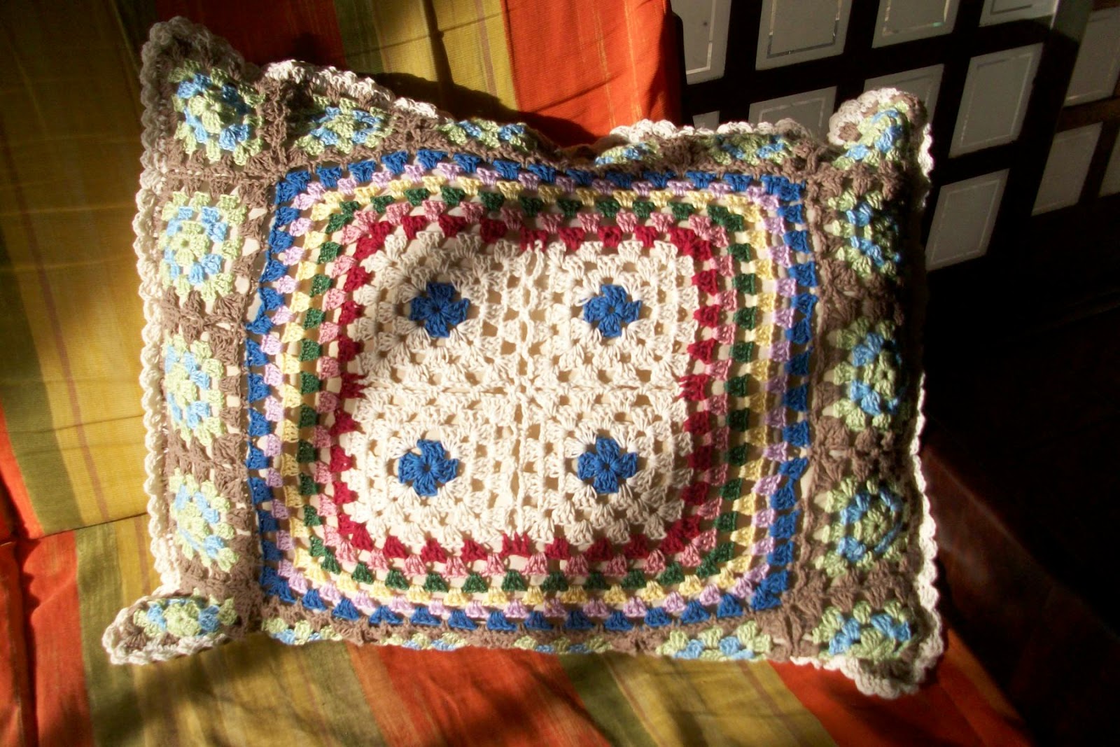 Sandra Roque Artesanatos: manta sofa claudia Sandra Roque Artesanatos: manta sofa claudia