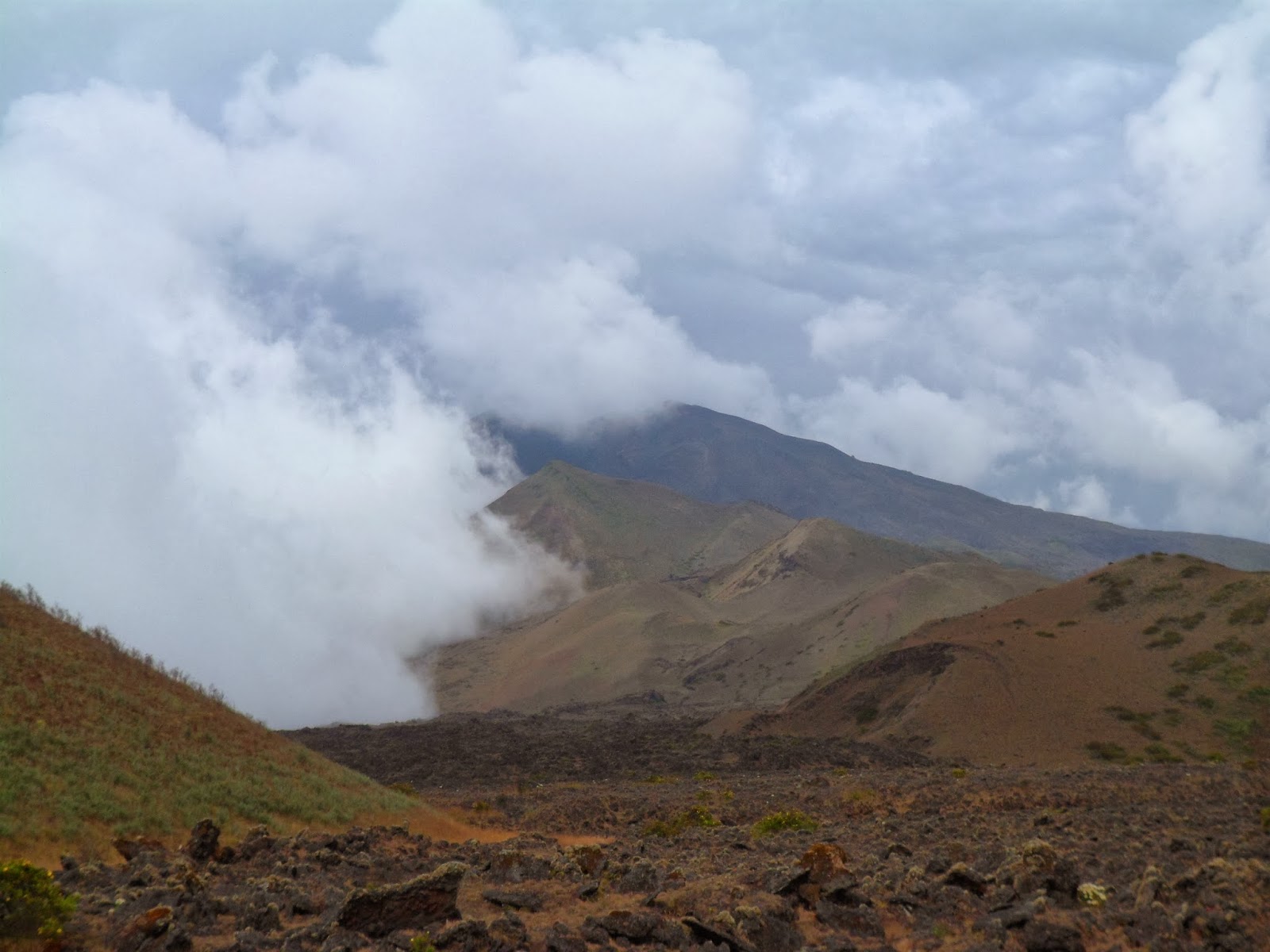 Caminos y miradas: Ascenso al Monte Camerún... y descenso