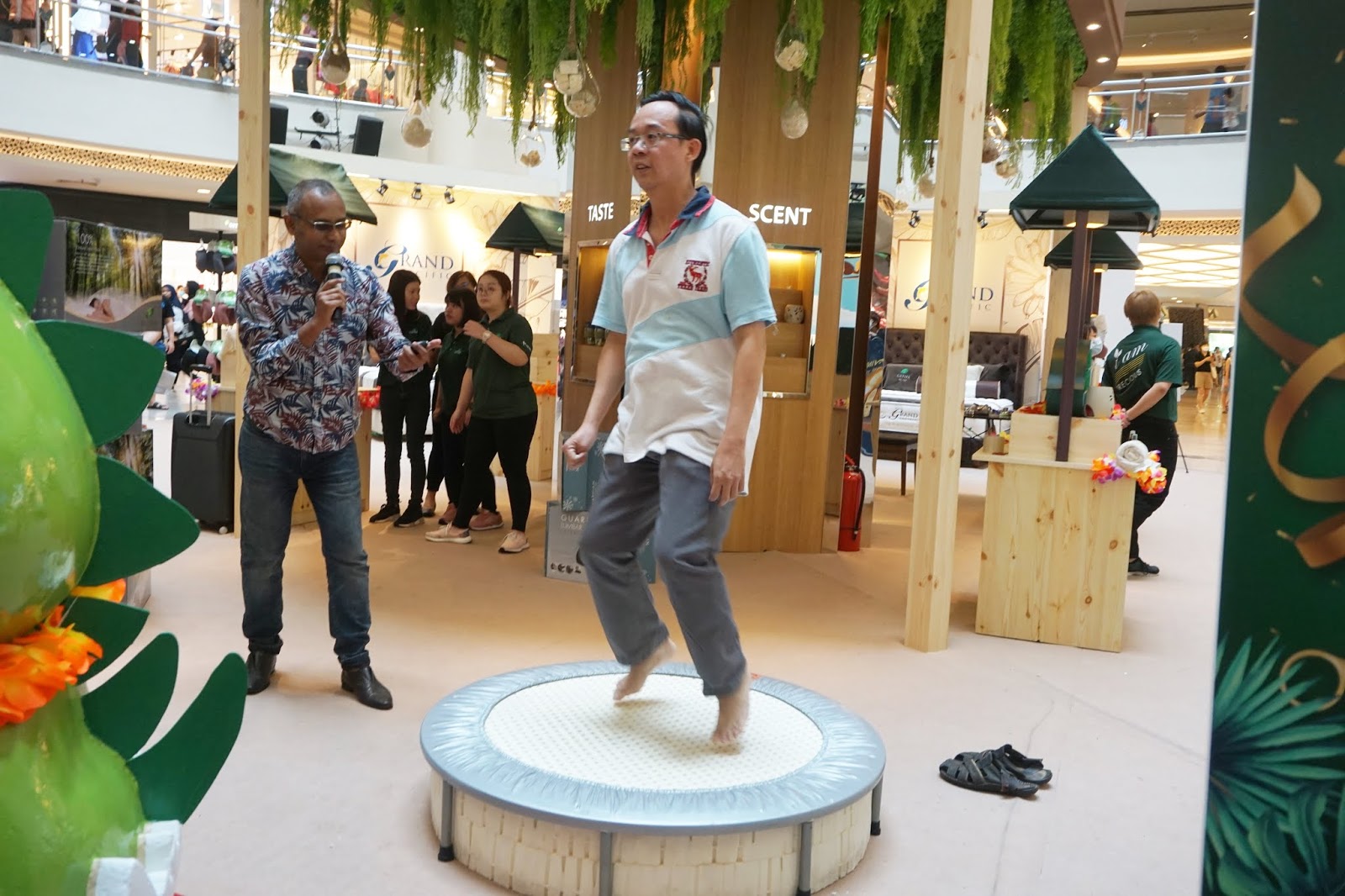 Aloha Getha Roadshow at Mid Valley