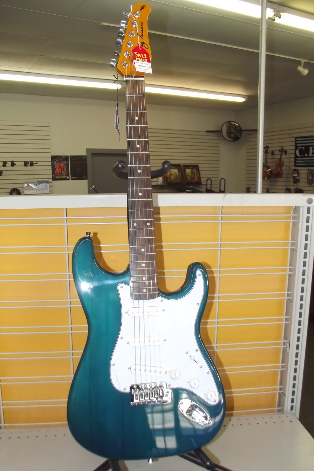 Lincoln County Living: Jay Turser Strat Guitars