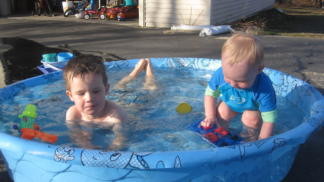 Deegan Family Blog: What's Wrong with This Picture?