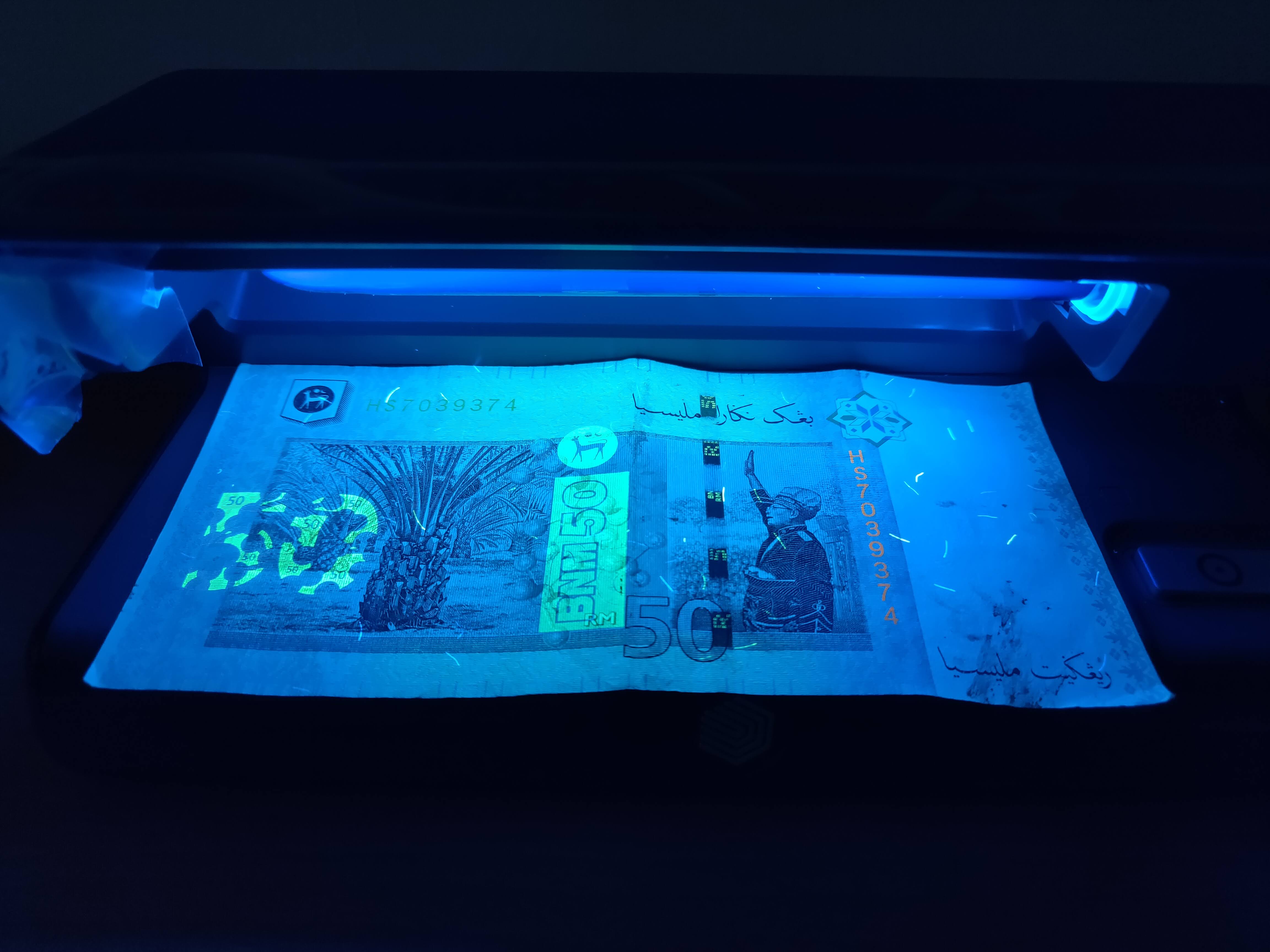 Borneotip: Safescan 50 UV Counterfeit Detector