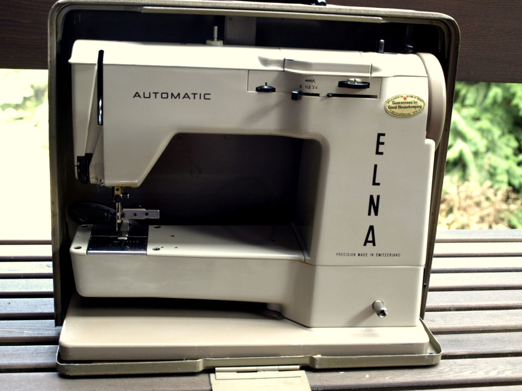 Tight Acres: Elna 3 Automatic Free Arm Zig-Zag w/ Cam Assembly No. 2