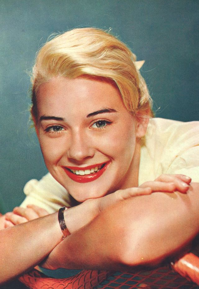 40 Beautiful Photos of Hope Lange in the 1950s and ’60s ~ Vintage Everyday