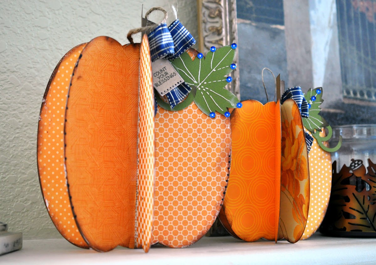 Hand to Paper: 3D PUMPKINS