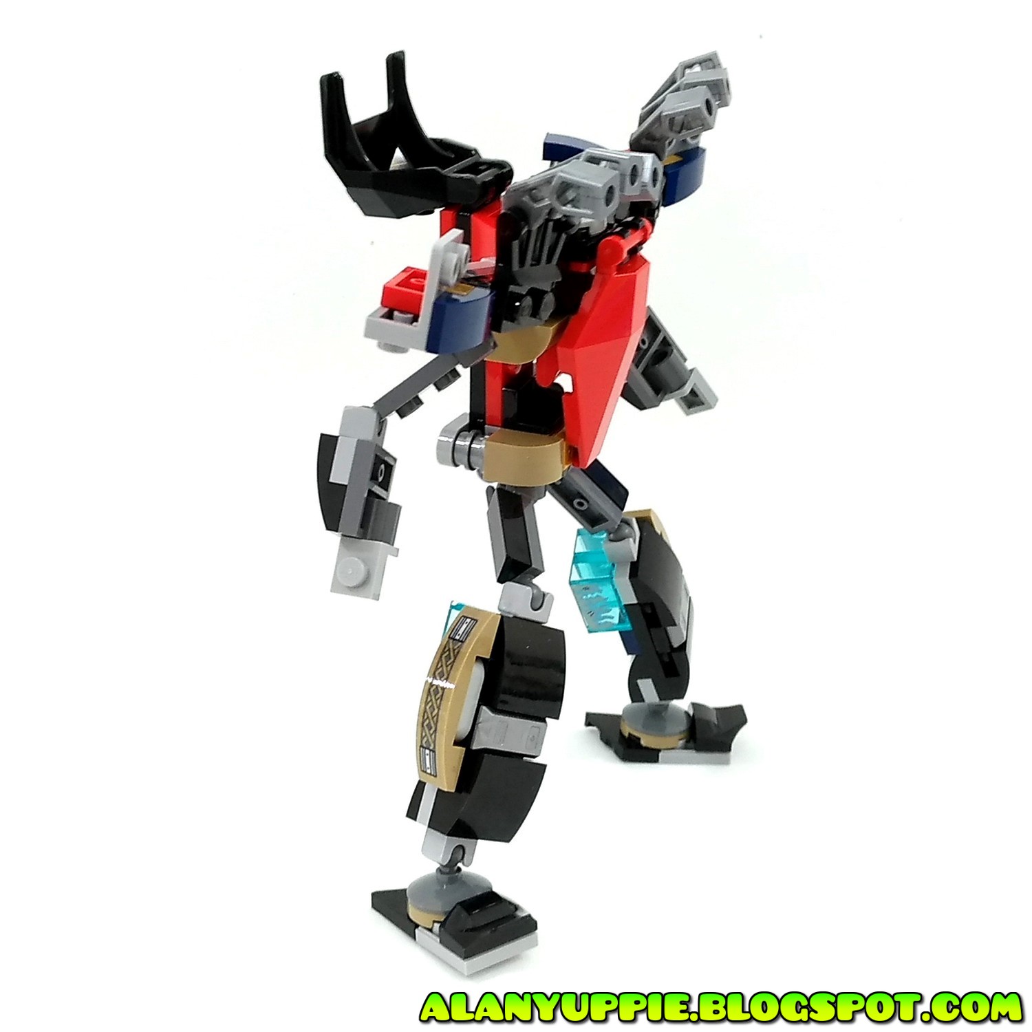 Alanyuppie's LEGO Transformers: Video Tutorial: Transformer Thor Tank ...