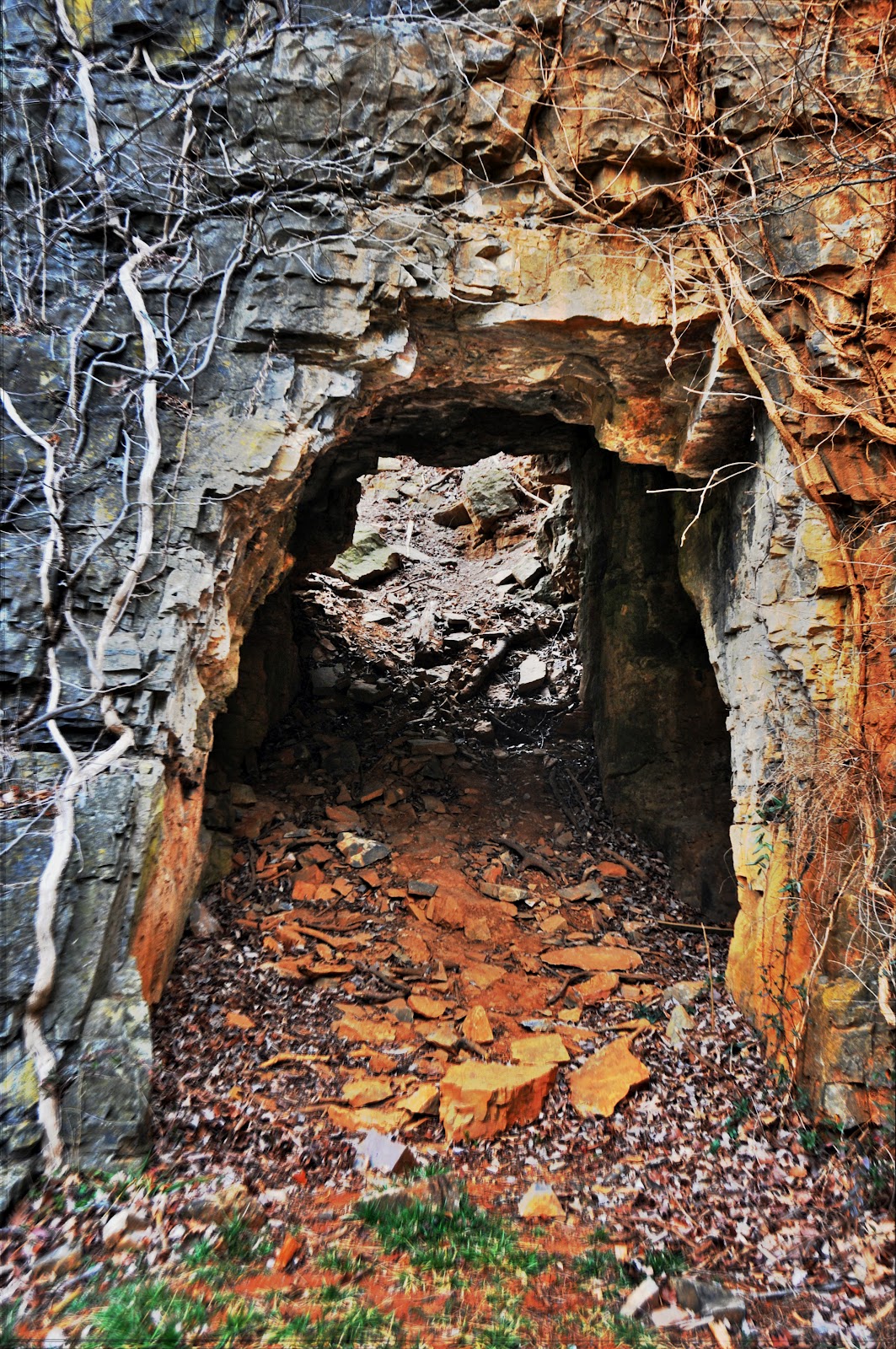 Road Shots- : Day 36 I See you... plus some shots from Natural Chimney park