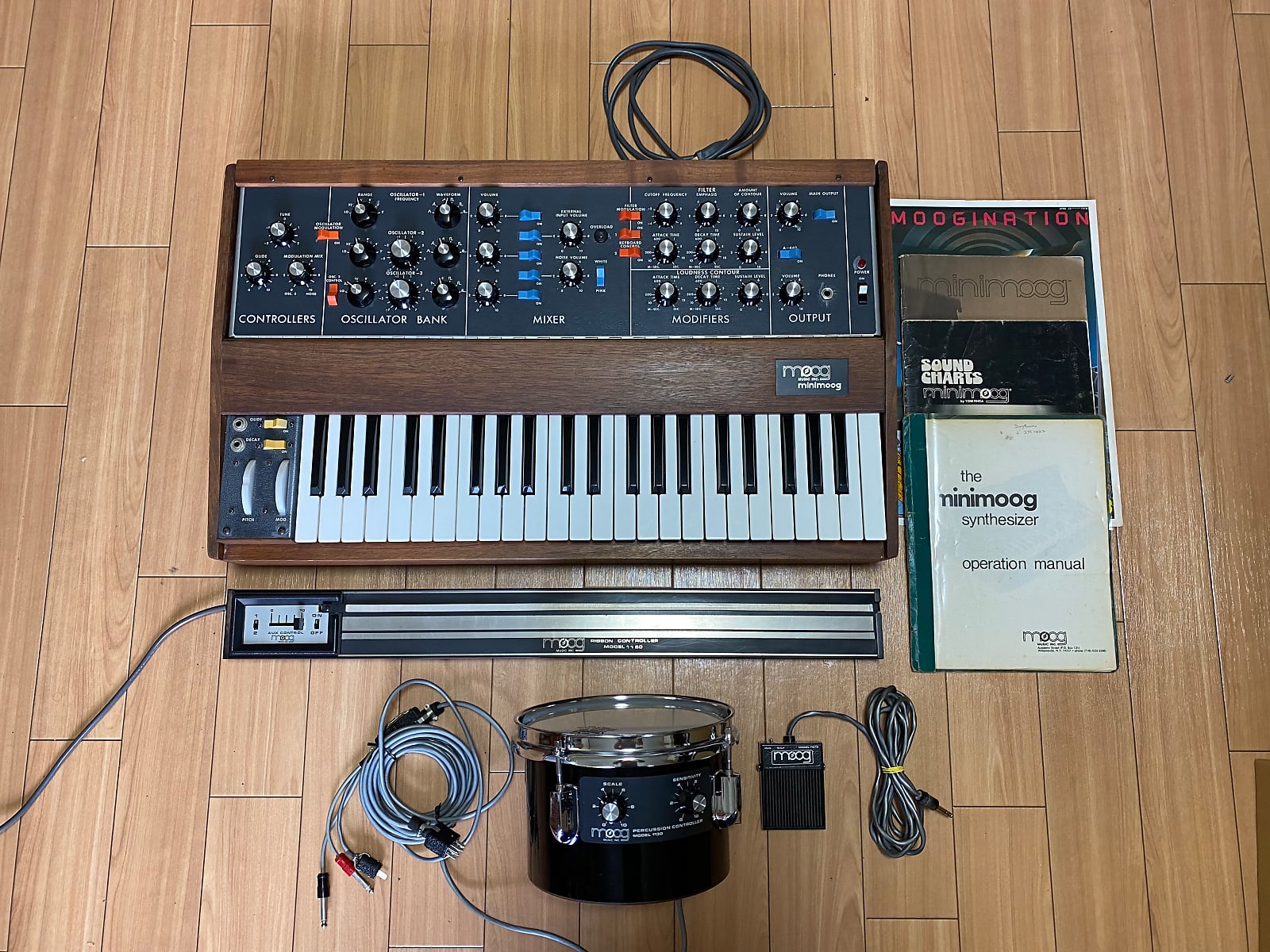 MATRIXSYNTH: May 1974 Early Moog Minimoog Model D w/ Extras SN 4653