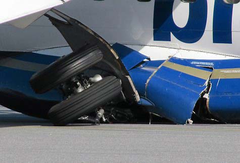 Kathryn's Report: Blue Islands Avion de Transport Regional ATR-42-300 ...