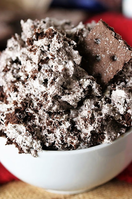 Easy Chocolate Fluff | The Kitchen is My Playground