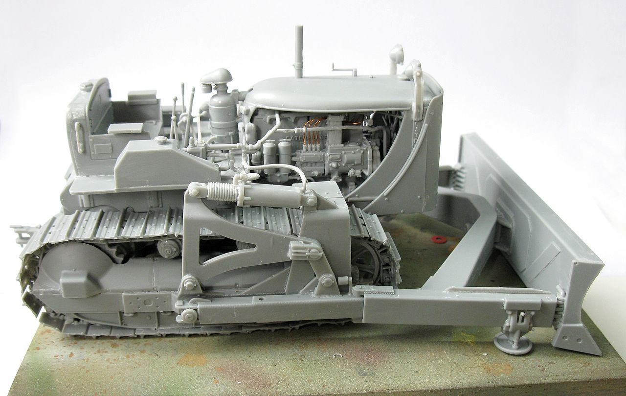 Panzerserra Bunker- Military Scale Models in 1/35 scale: Caterpillar D7 ...