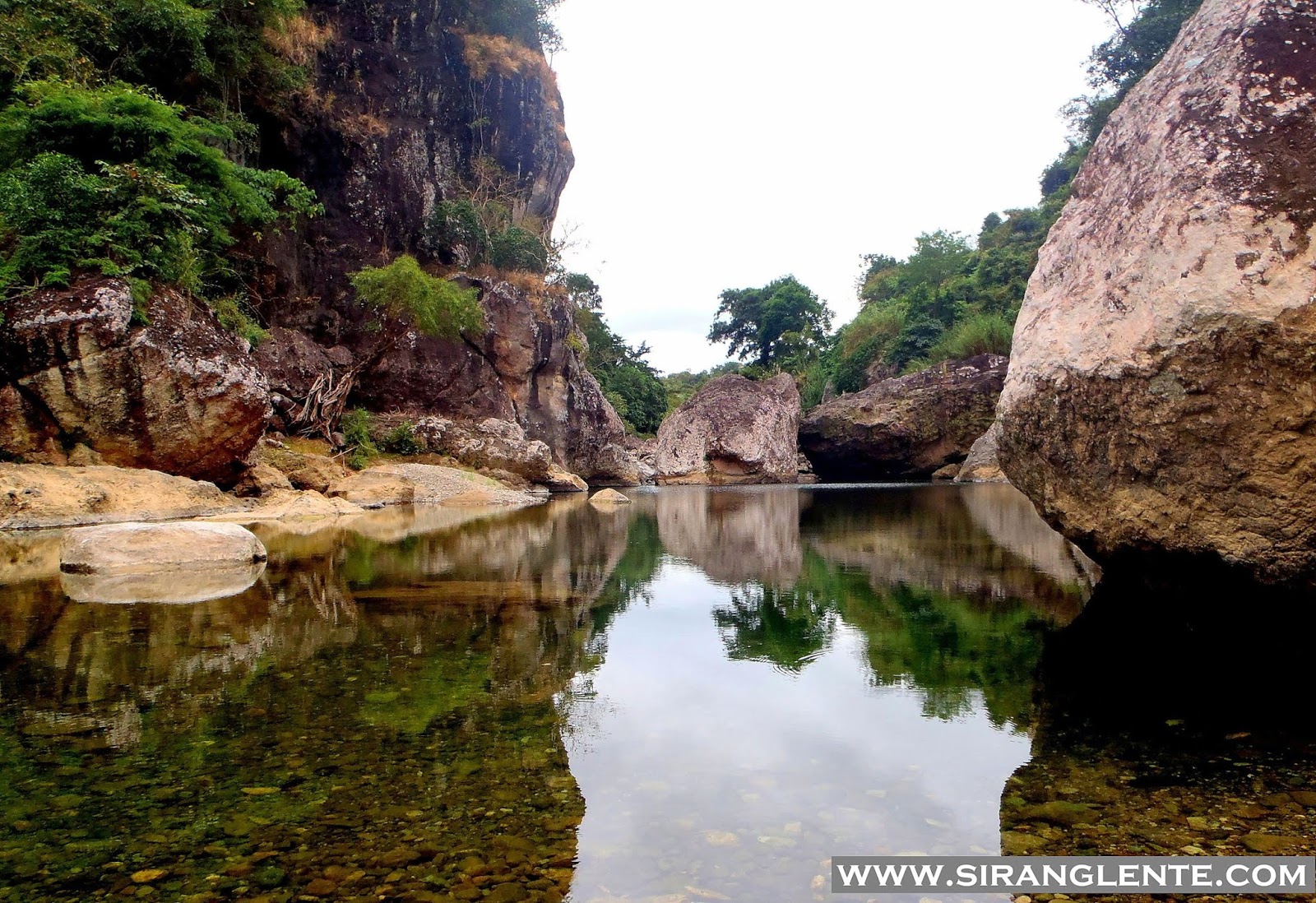 SIRANG LENTE: HIKING GUIDE: Mt. Manalmon, Bulacan