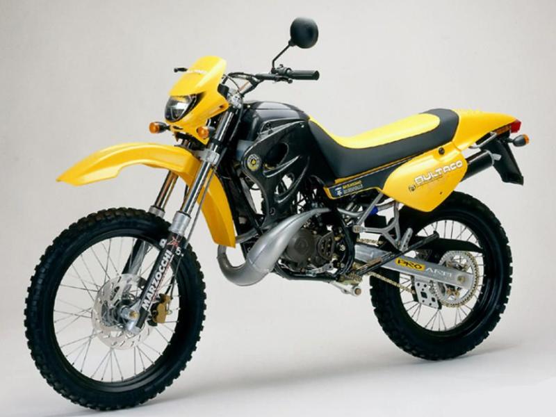Moto Rollos: Motos nonatas. 4- Bultaco Matador 400 Mk11 por AJR (2001)