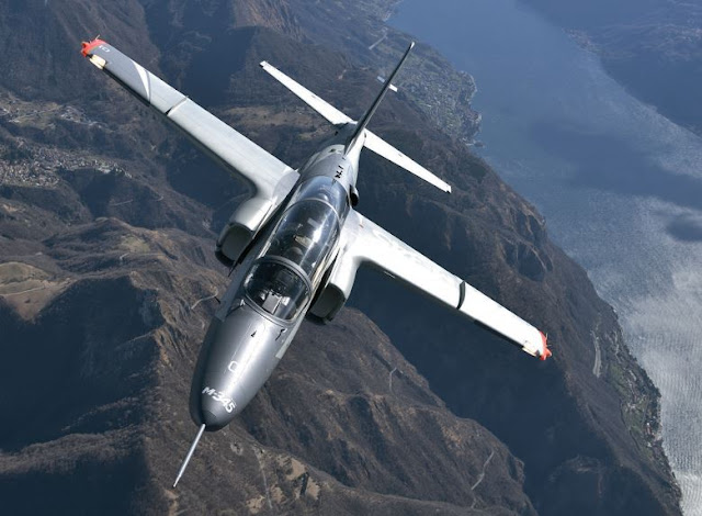 Military and Commercial Technology: Italy buys 13 jet trainers, inks ...