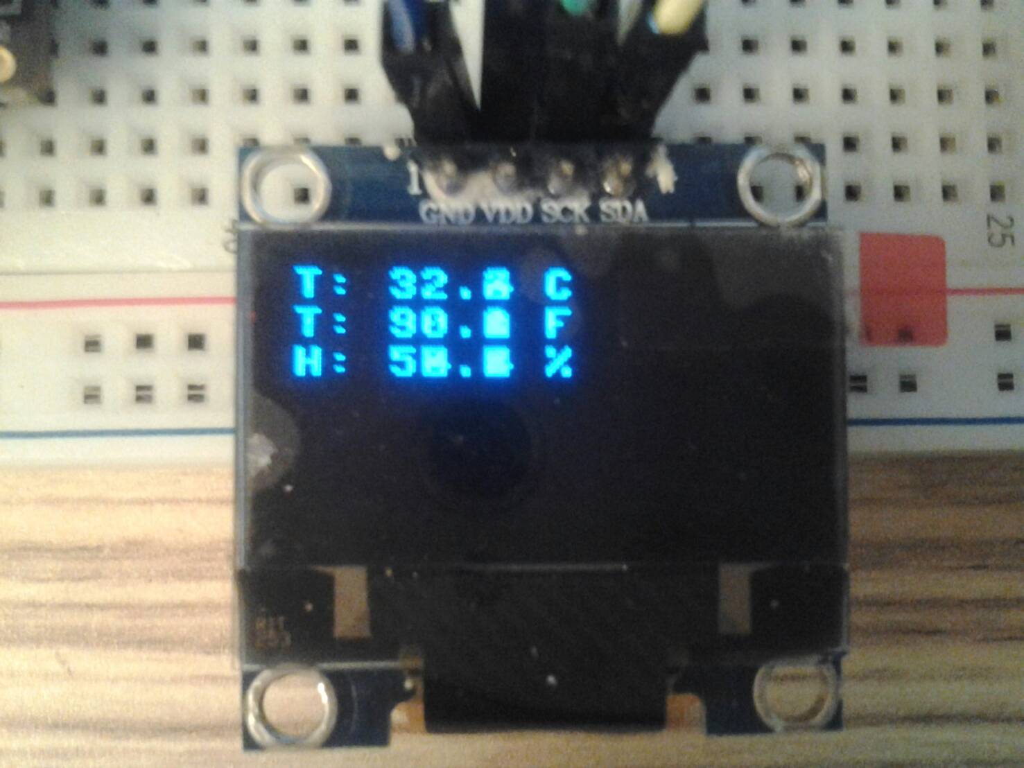 สอน MicroPython ESP32: MicroPython: แสดงอุณหภูมิจาก DHT22 ที่จอ OLED ... สอน MicroPython ESP32: MicroPython: แสดงอุณหภูมิจาก DHT22 ที่จอ OLED ...