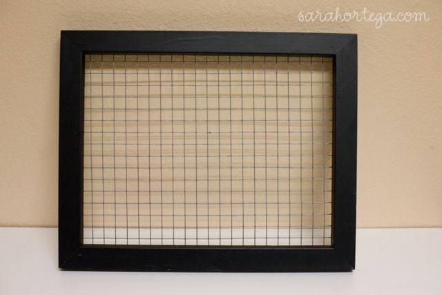 diy {wire fence frame}