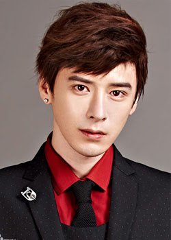 My Girlfriend is an Alien (2019)