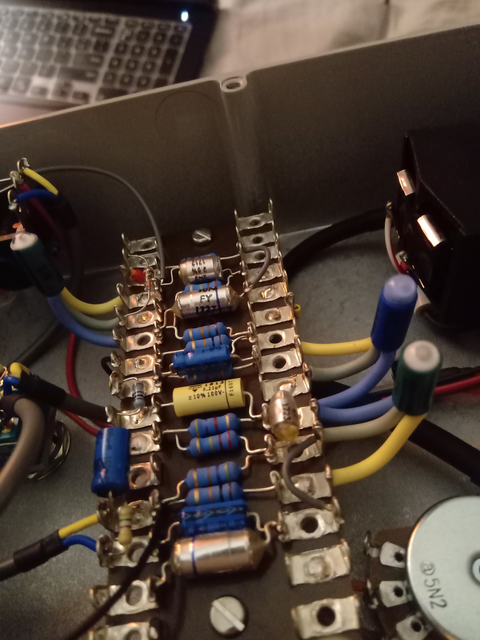 November 2020 | Guitar Effects - Vero - Point to Point - Tag Board Layouts