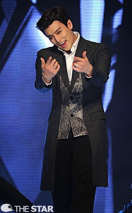 U-KISS KEVIN: U-KISS FACTS 53: PERFORMING QUIT PLAYING 140613