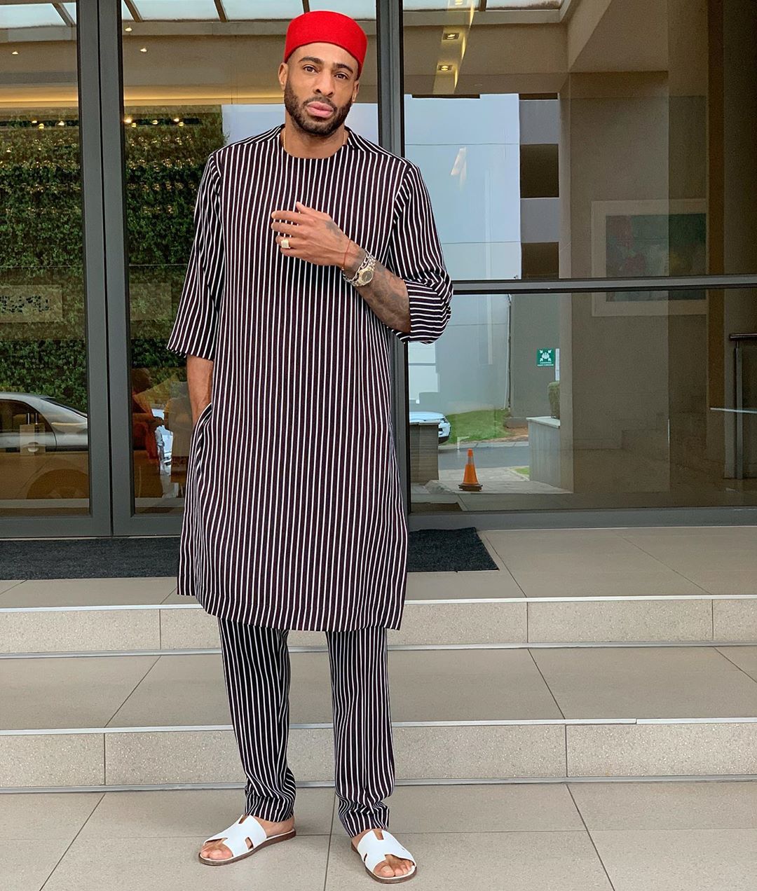 In April 24 2020 he celebrated his mother's posthumous 64th birthday.