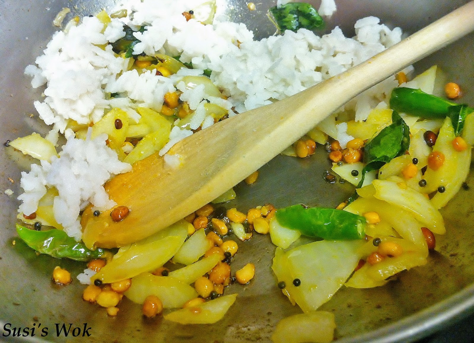 Susi's Wok: Aval Uppma / Poha uppma