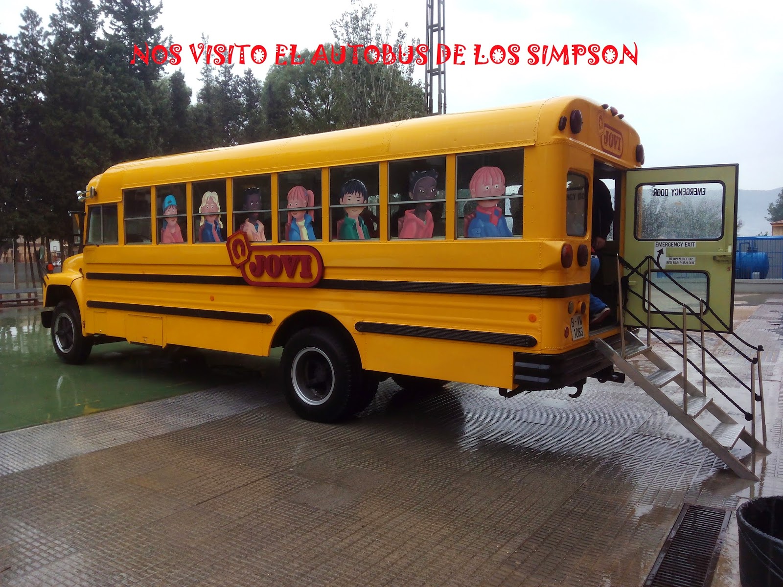 La FabRiCa de La cLa$e: Visita del autobus de Los Simpson