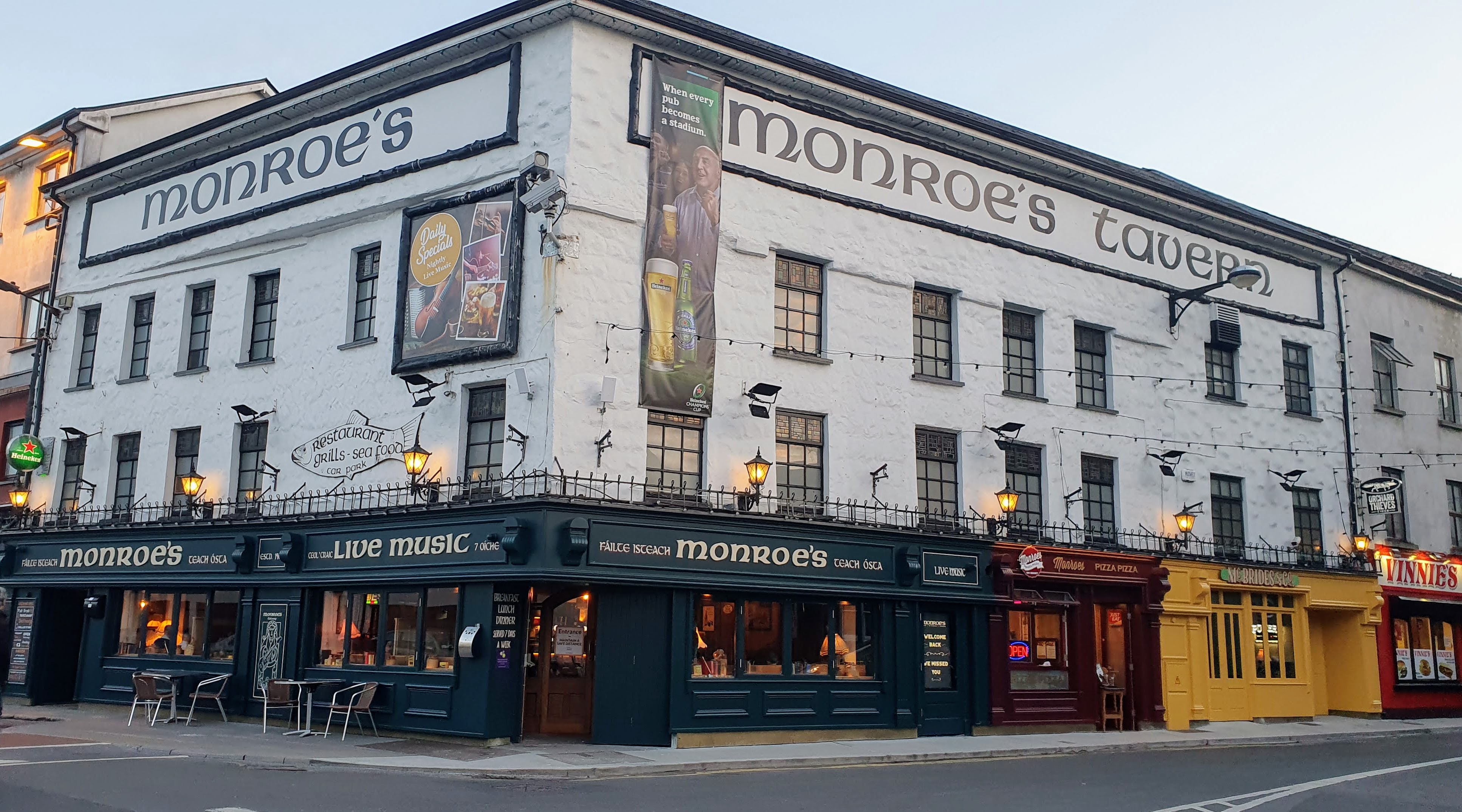 Pubs | Open in Galway