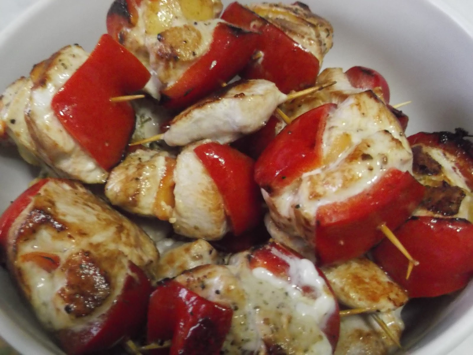 Hellena ...din bucataria mea...: Mini frigarui de pui cu cidru de mere