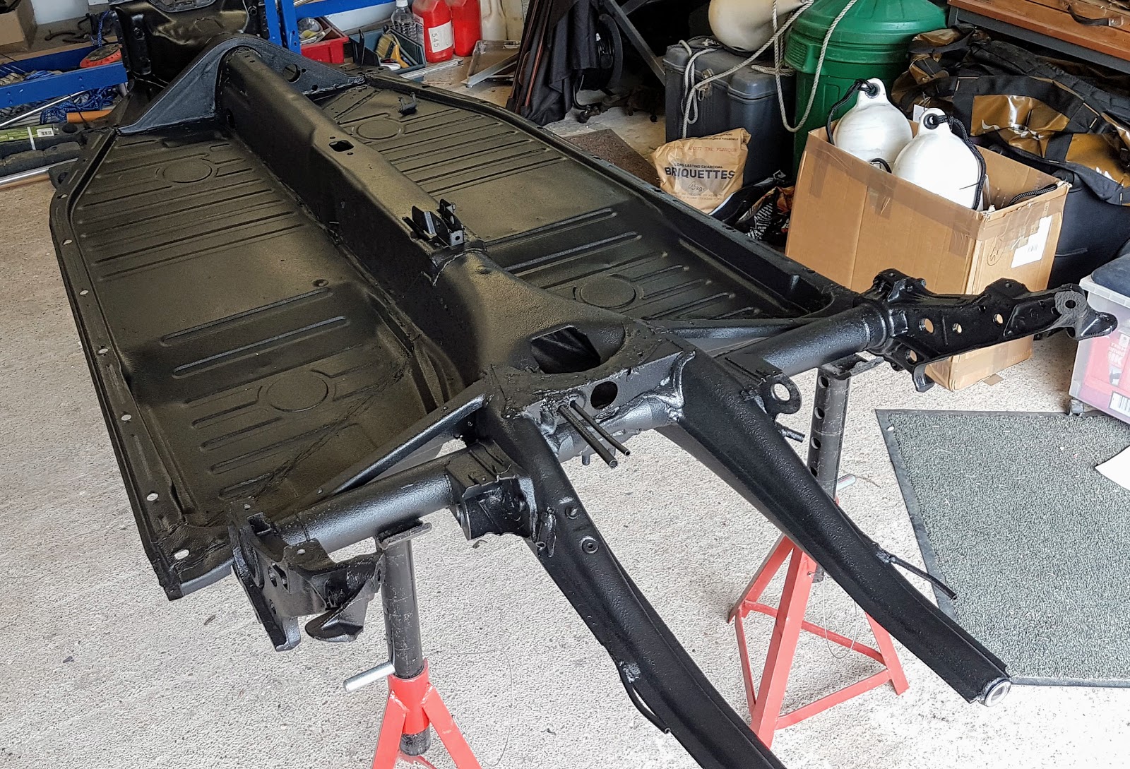 Chesil Porsche 356 Speedster Replica build project: Chassis shortened ...