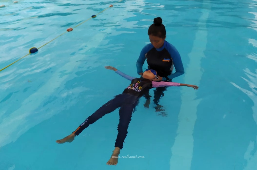 Studio Renang: Sekolah Renang Terbaik di Batam - Cerita Umi