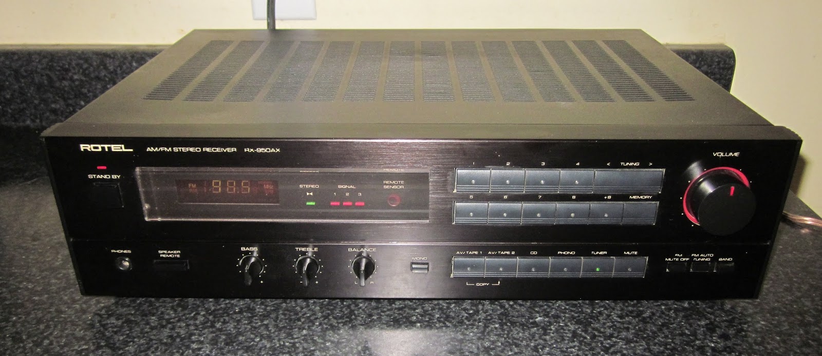 Speakerholic: Rotel RX-950AX Receiver and Rotel RCD-955AX CD Player