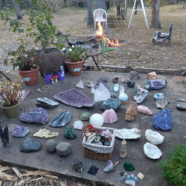 Heartsong Spiritual Healings: Shamanic Rock Divination