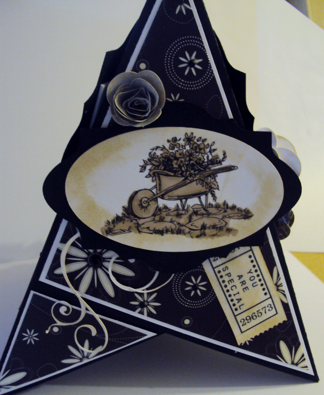 Who is this Bee or Dee: Teepee card