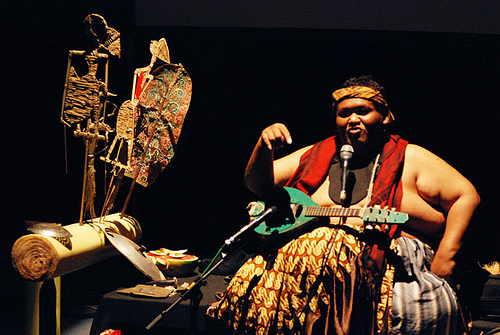 YANABEING: Wayang Suket