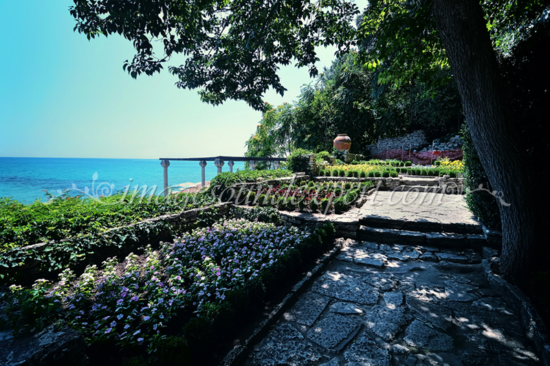 Image and Sound Expert: Gradina labirint - Balcik / Maze garden ...