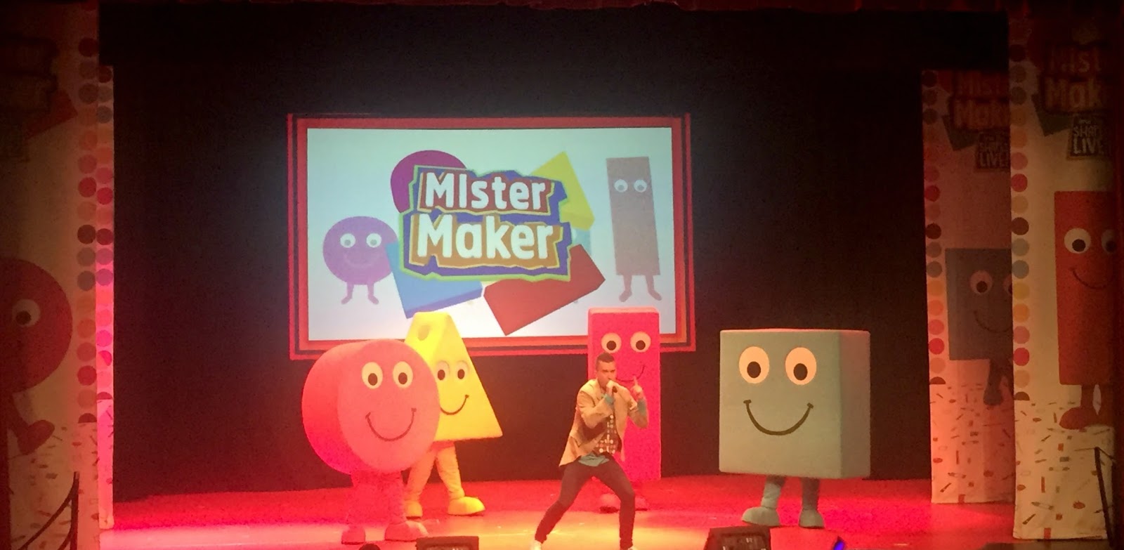 Meeting Mister Maker At Mister Maker & The Shapes Live - Whitley Bay ...