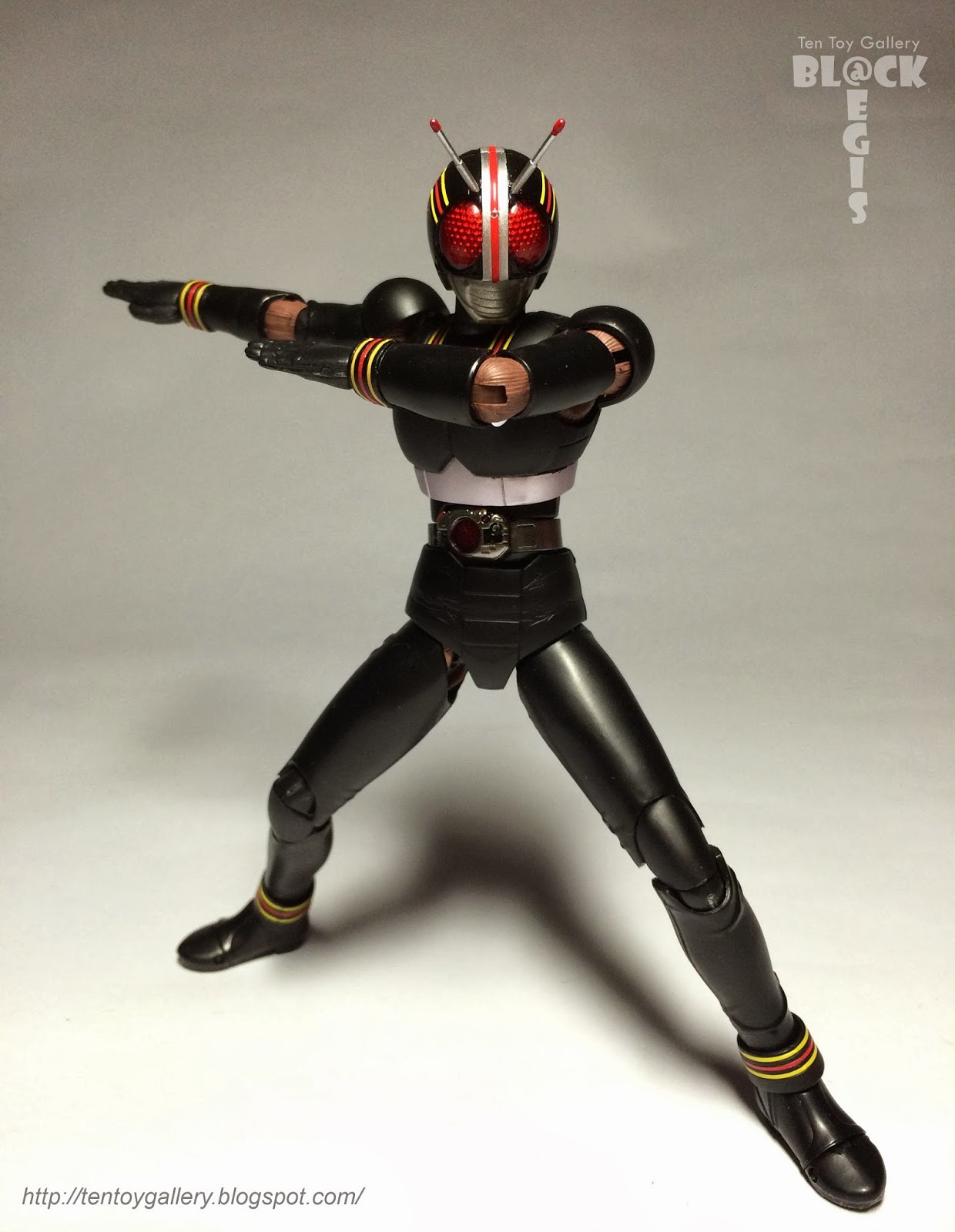 Ten Toy Gallery: Review: S.H.Figuarts Masked Rider Black Renewal