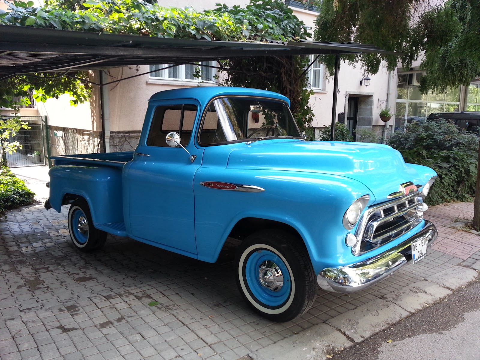 My Vintage Garage by Yavuz Çölaşan: '57 Chevy 3100 Stepside Truck