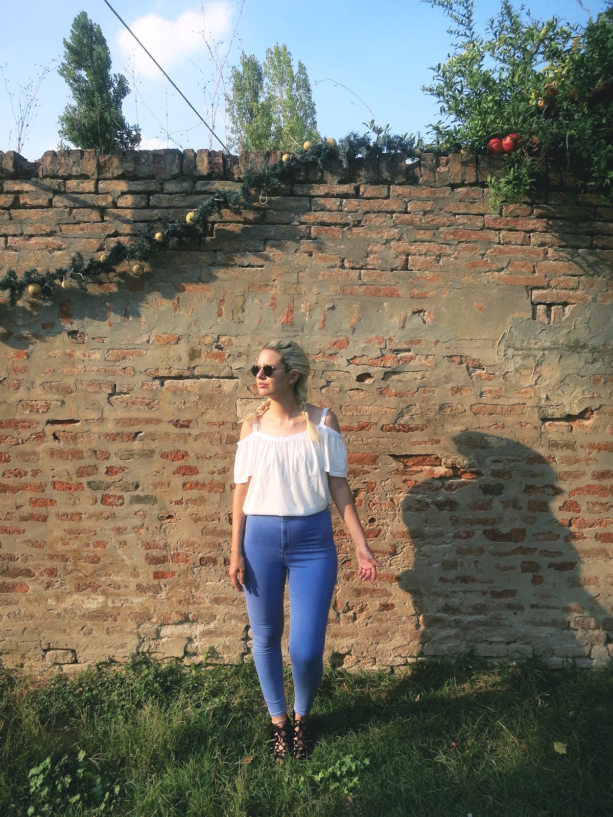 The Off The Shoulders Trend 3 Ways - 35mminstyle