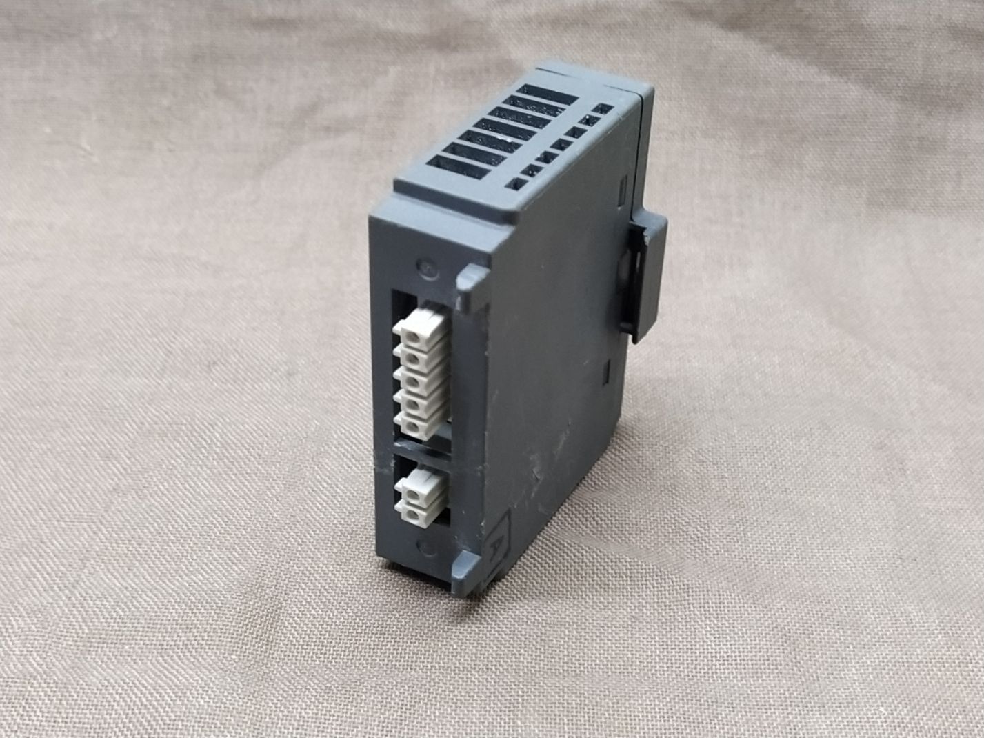 ABB PDP32 A3 PROFIBUS DP COMMUNICATION MODULE 1SAJ242000R0001