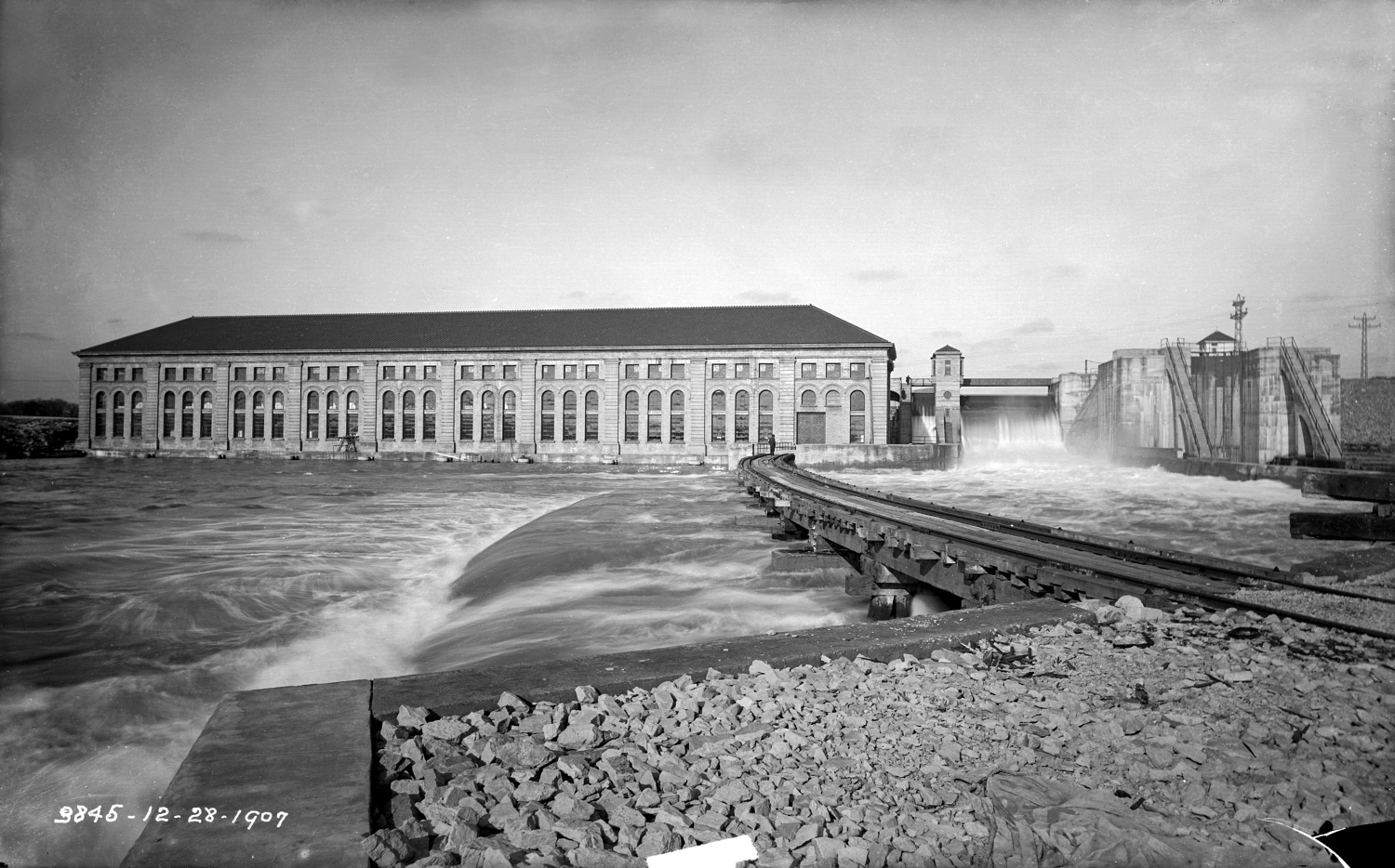 Industrial History: MWRD: 1907 Lockport Powerhouse