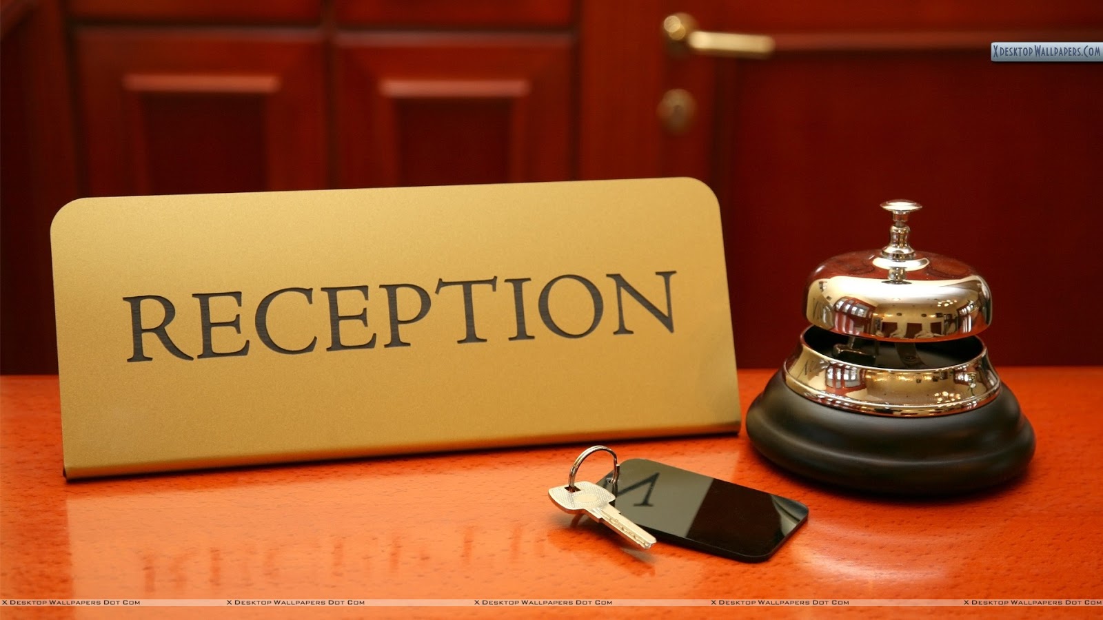 Receptionist receptionist