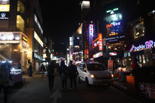 TsugaharaAizawa: Cheongnyangni 588 Seoul biggest red light district