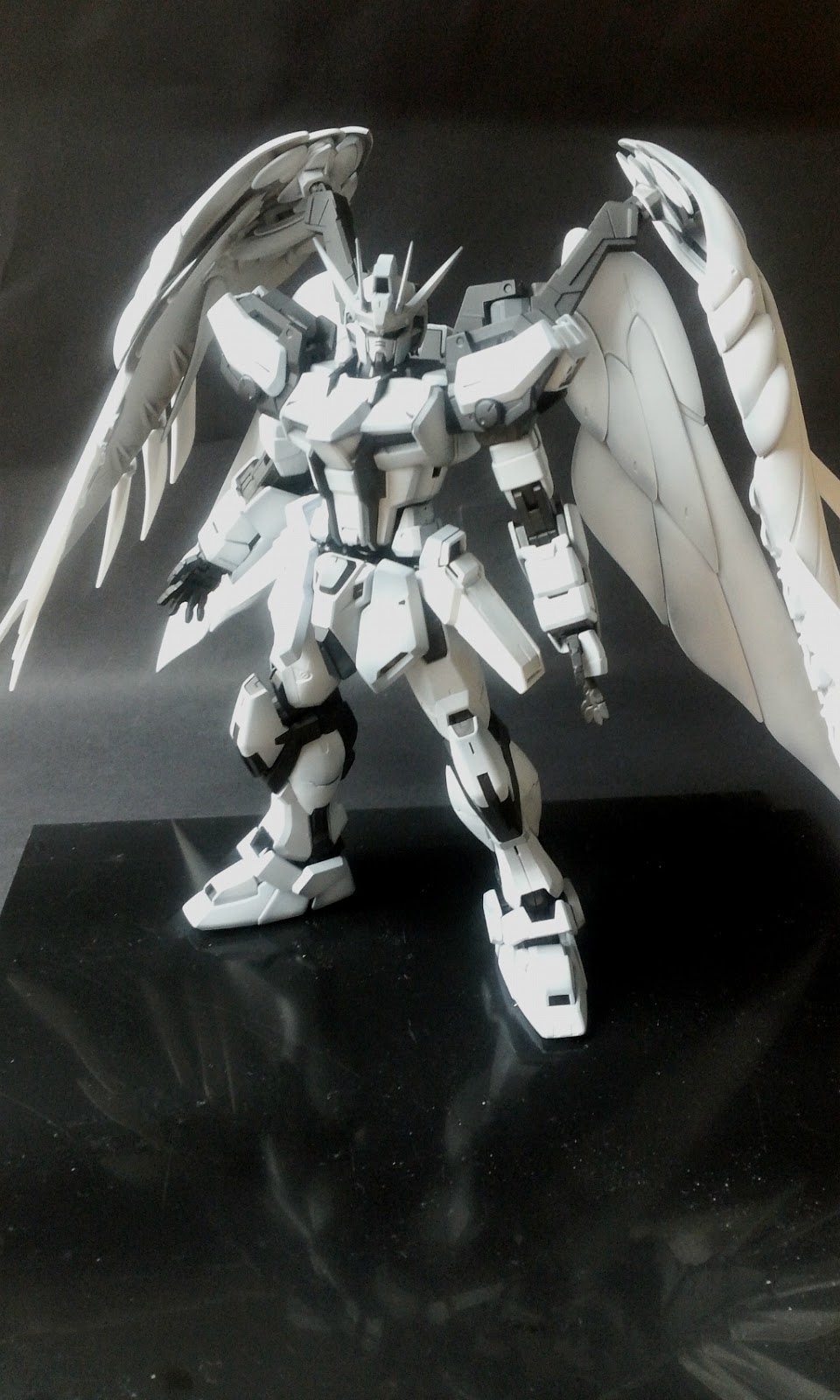 Custom Build: 1/100 Wing Gundam Striker