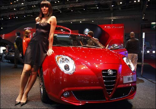 skyway: Beautiful Car Show Models