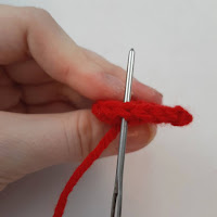 inkypica crochet: Northern Cardinal Keychain