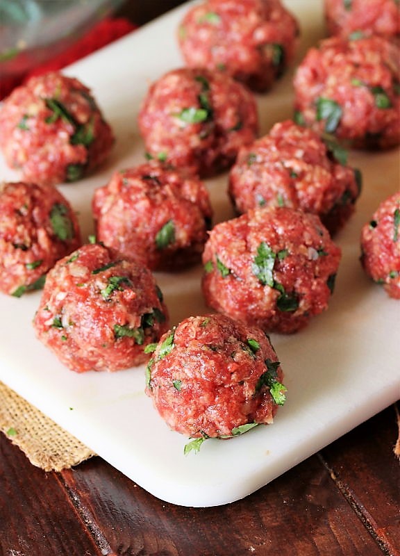 How to Make Classic Spaghetti and Meatballs | The Kitchen is My Playground